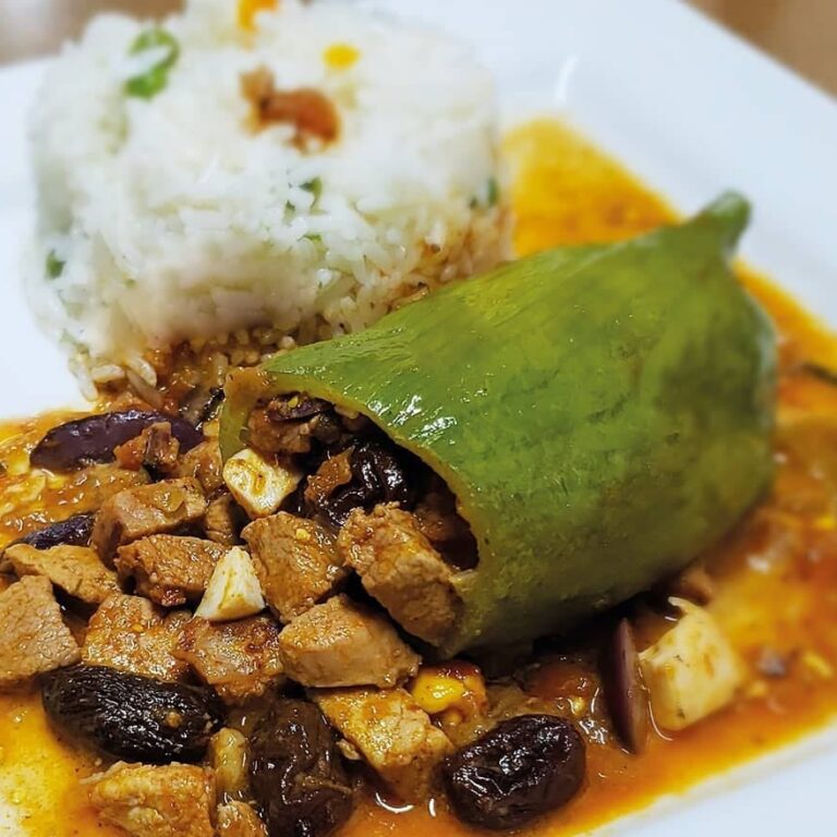 Como Hacer Salteado de Pollo con Holantao Receta Autóctona y Típica