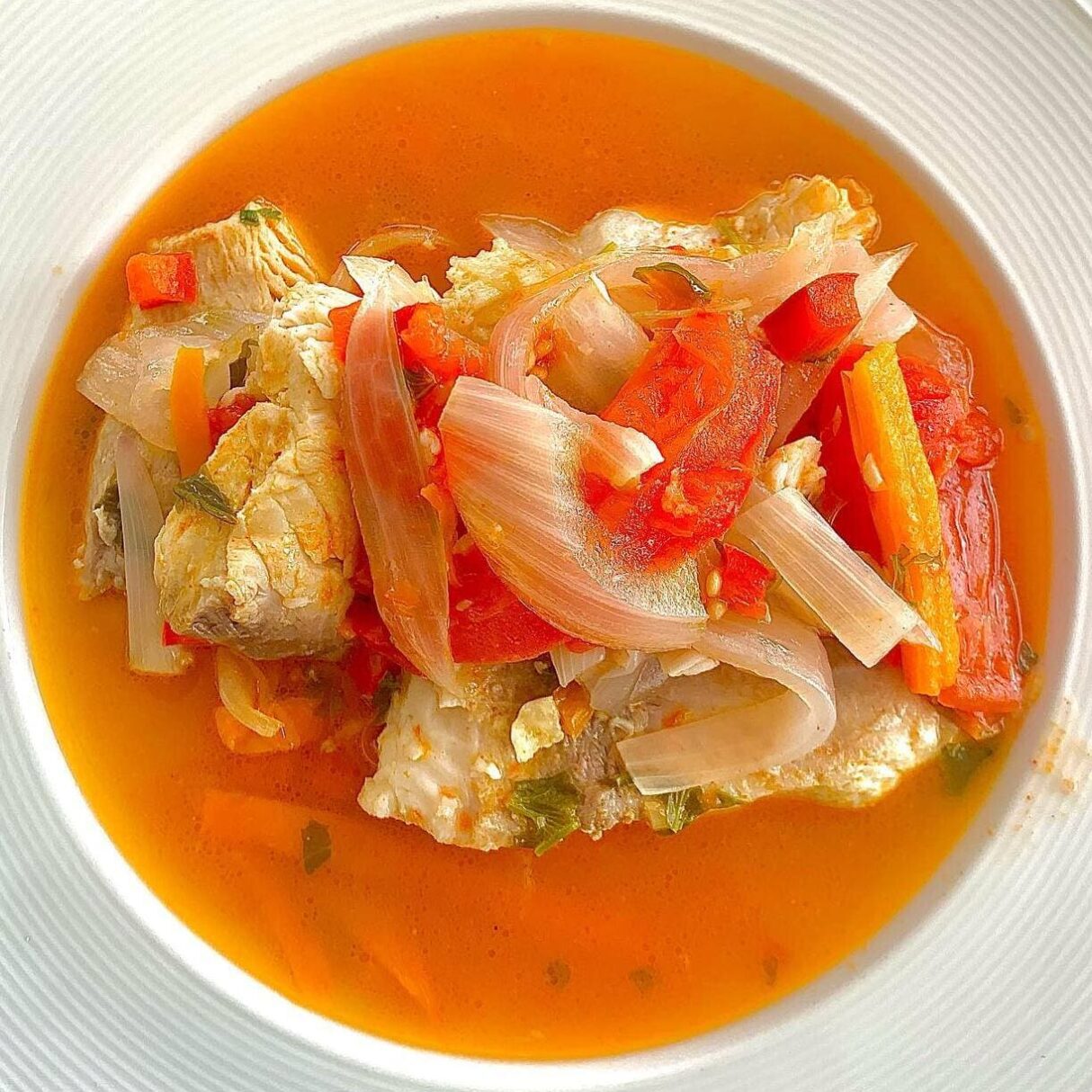 Como Hacer la Receta de Pescado Sudado ¡Casera y Fácil!