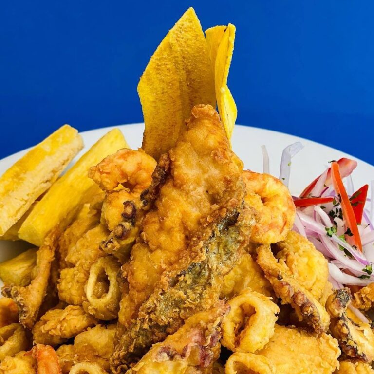 Jalea de Mariscos - Comidas Peruanas