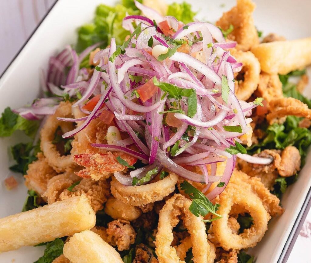 Jalea de Mariscos - Comidas Peruanas